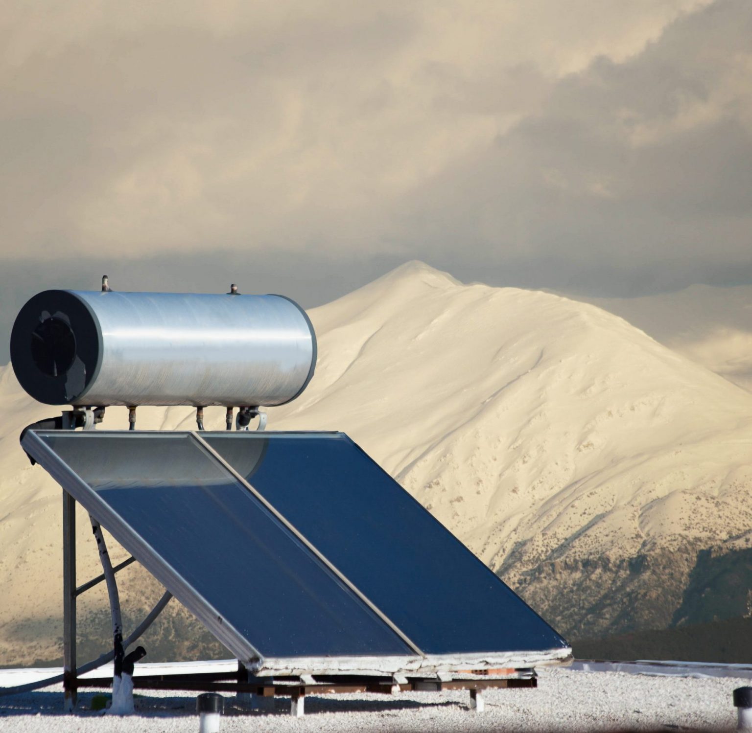Instala hoy TERMOS SOLARES en tu casa - Energía Solar Helius
